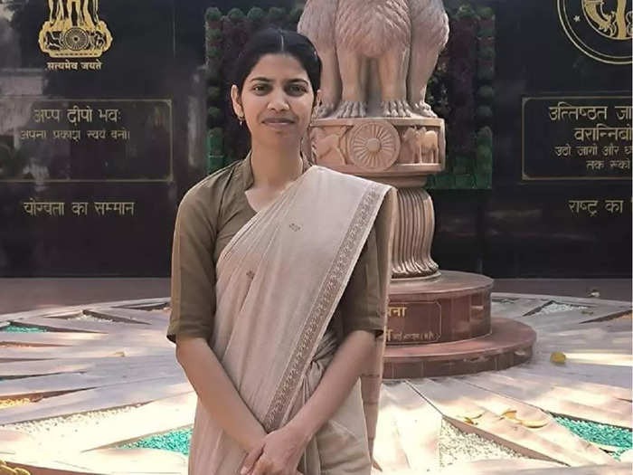 VIJAY UPADHYAY - UPPCS 2022 final result out, eight women in top 10 ...