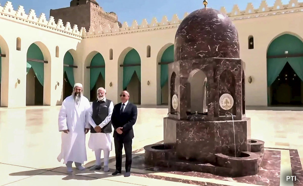 VIJAY UPADHYAY - PM Modi Visits Egypt's Historic 11th-Century Al-Hakim ...