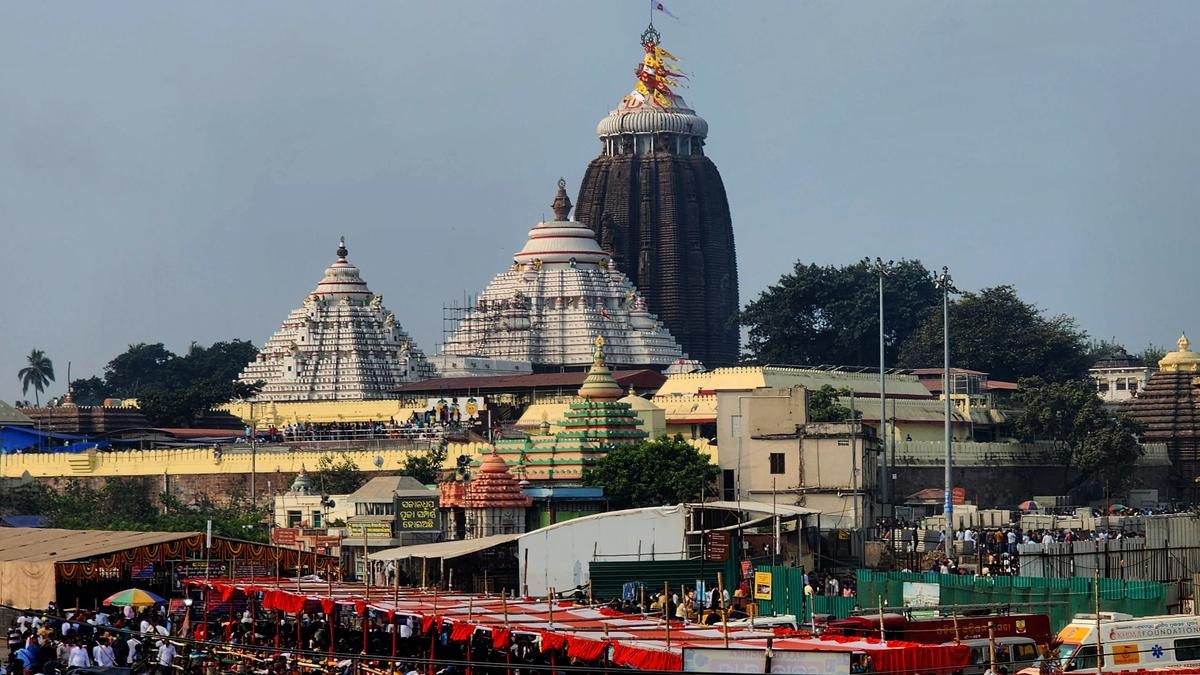 VIJAY UPADHYAY - Shree Jagannath Temple of Puri implements dress code ...