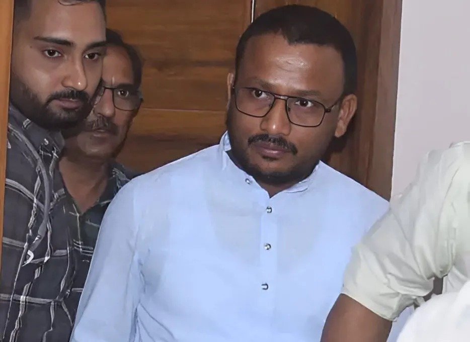 VIJAY UPADHYAY - ACB arrested MLA Jaykrishna Patel in Rajasthan for Rs 2.5 crore bribery case ...